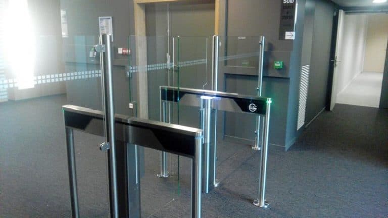 Tripod Turnstiles or Speed Gates: Which Should You Choose?